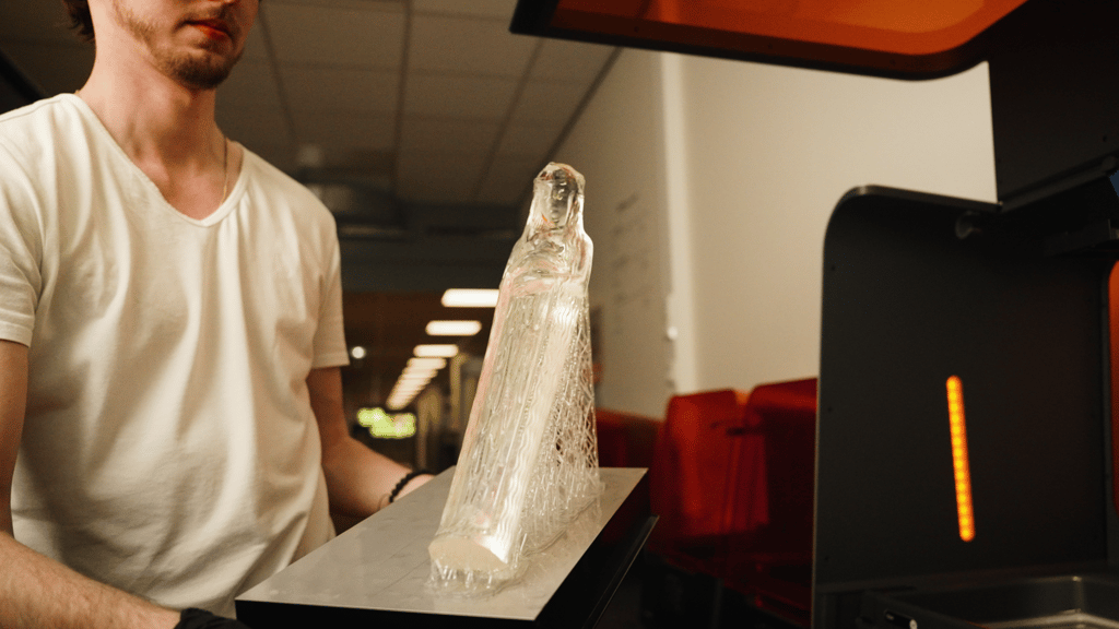 3D Scanning & Printing Glass Statues: Fablab Arnhem x Museum Lalique