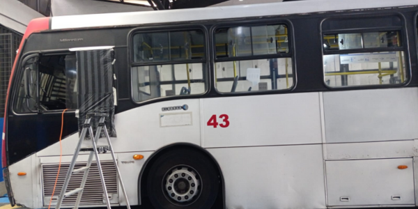 3D Scanning for Bus Partition Renovation and Noise Reduction